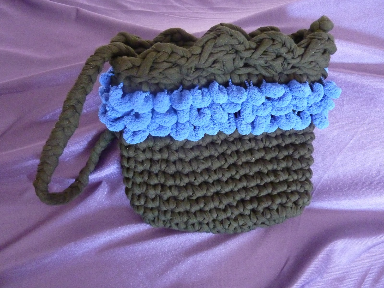 MARTA'S CROCHET PROJECTS: BOLSOS DE TRAPILLO