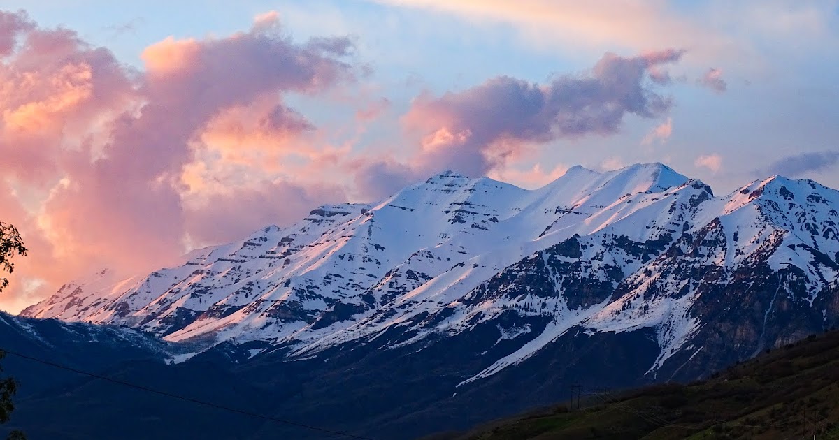 Walking Arizona: Spring Sunset on Timpanogos
