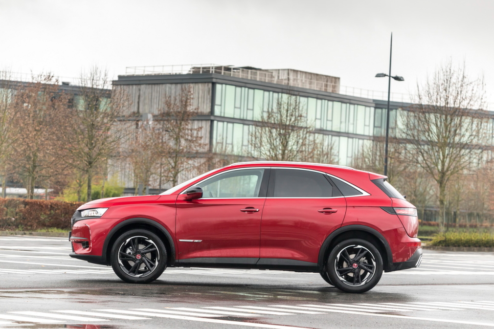 .: DS7-3008. Hermanos enfrentados. Parte 1. Introducción, estética ...