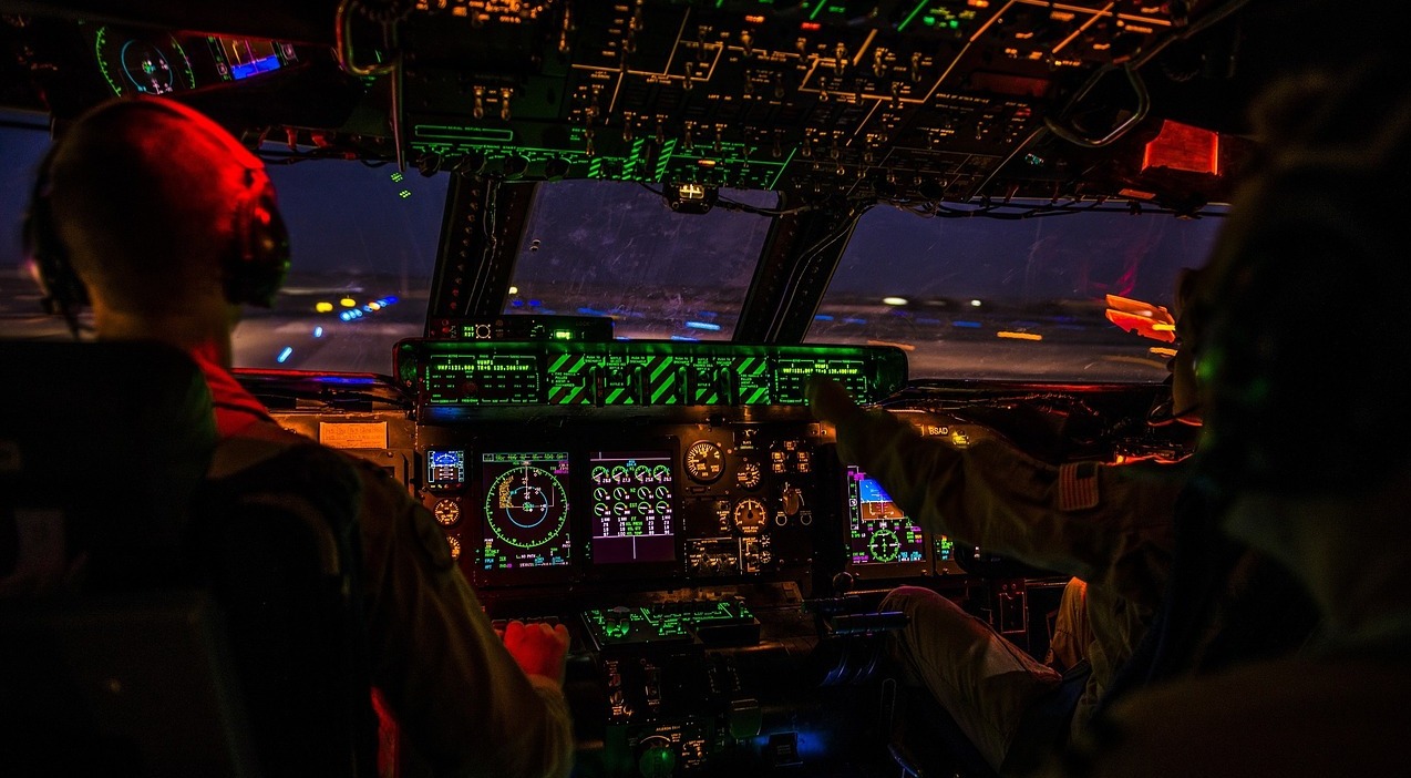 Apuntes Piloto Comercial de Avión Colombia: Generaciones del Crew ...