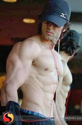 Entertainment Tube: Hrithik Roshan Body Building Pose