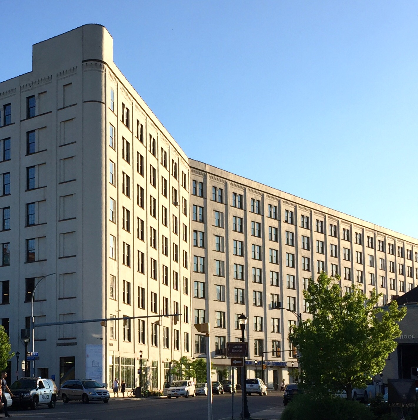 Buffalo Daily Photo : Larkin Center