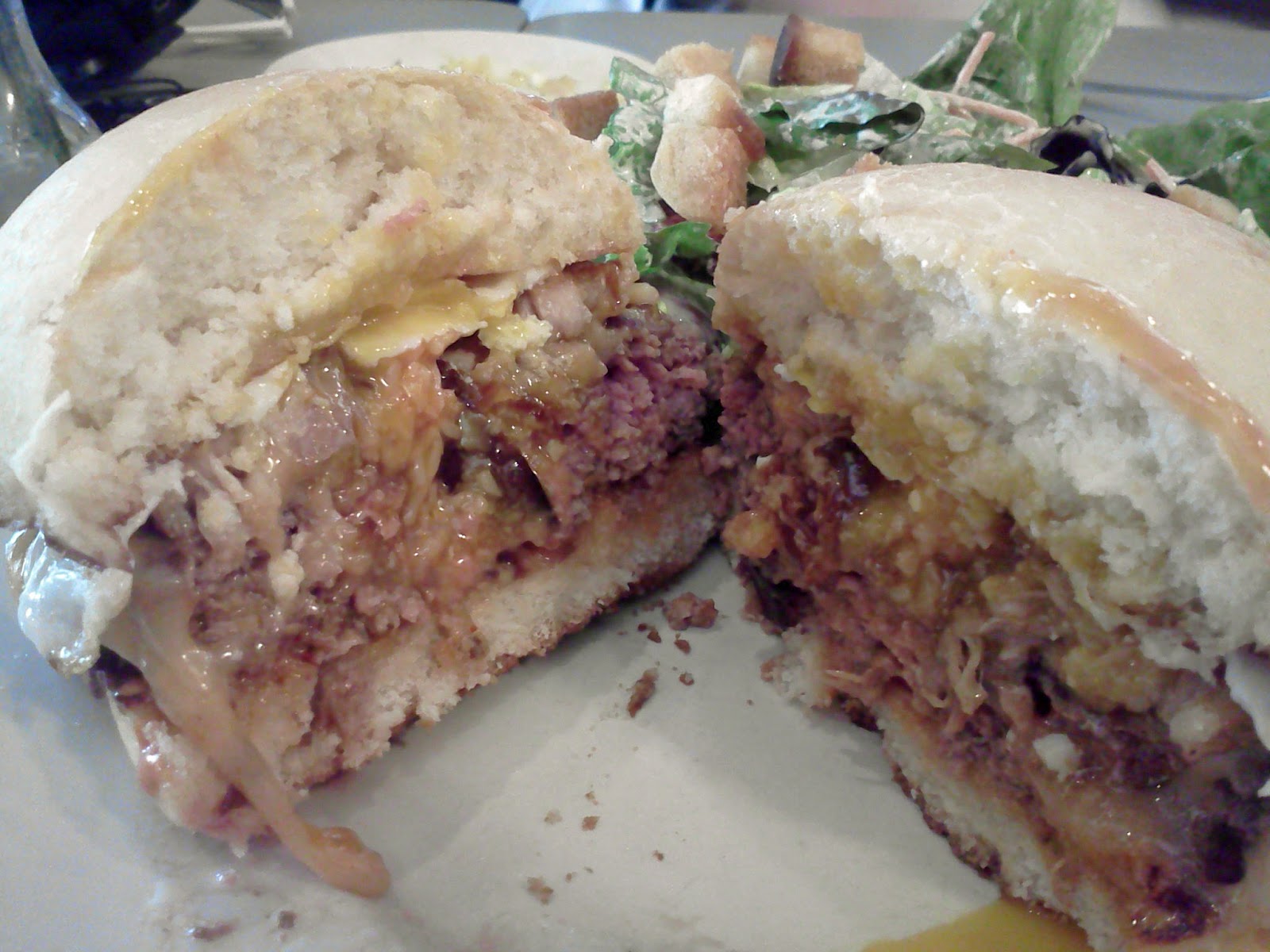 Tasting the Junky Burger at The Eatery - Munchie Musings