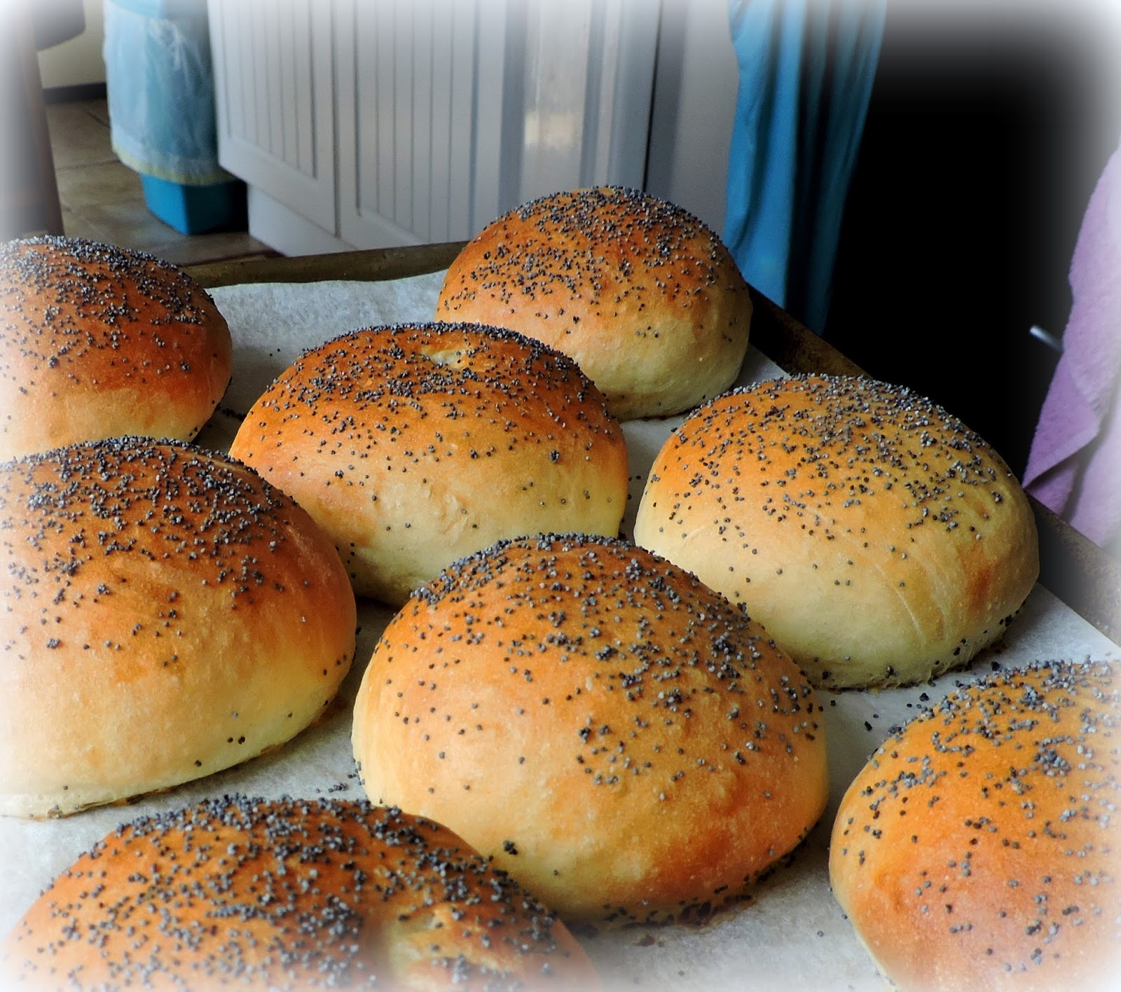 Easy Burger Buns | The English Kitchen