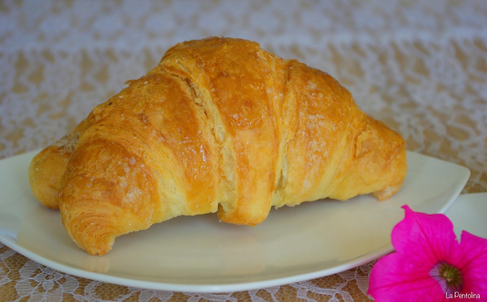 Cornetti veloci di pasta sfoglia - La pentolina ... appunti di cucina