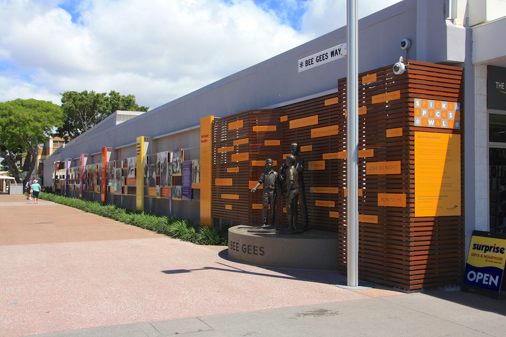 ADVENTURE BEFORE DEMENTIA: THE BEE GEES AT BAYSIDE