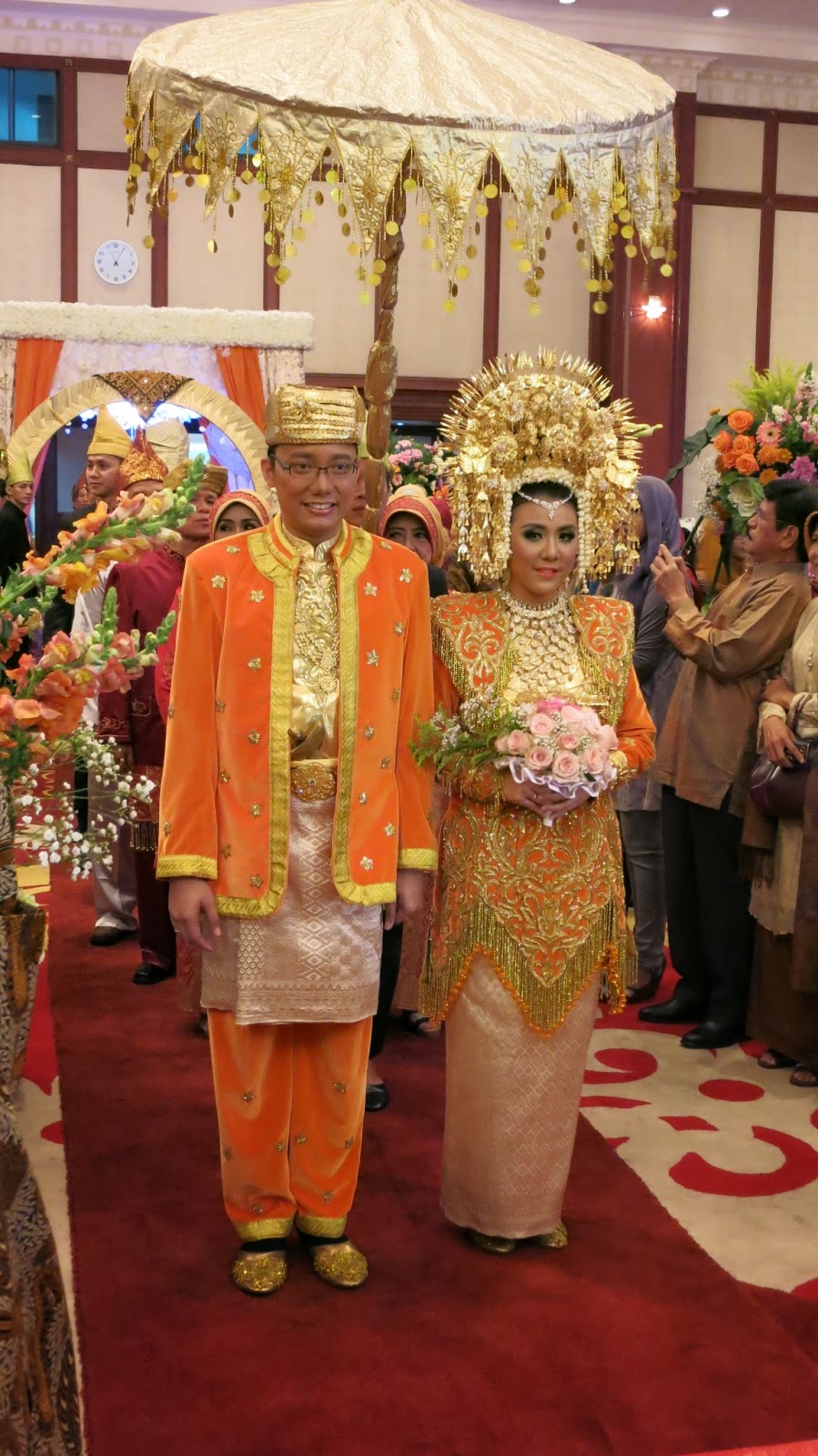 PELAMINAN MINANG: Beberapa contoh sunting