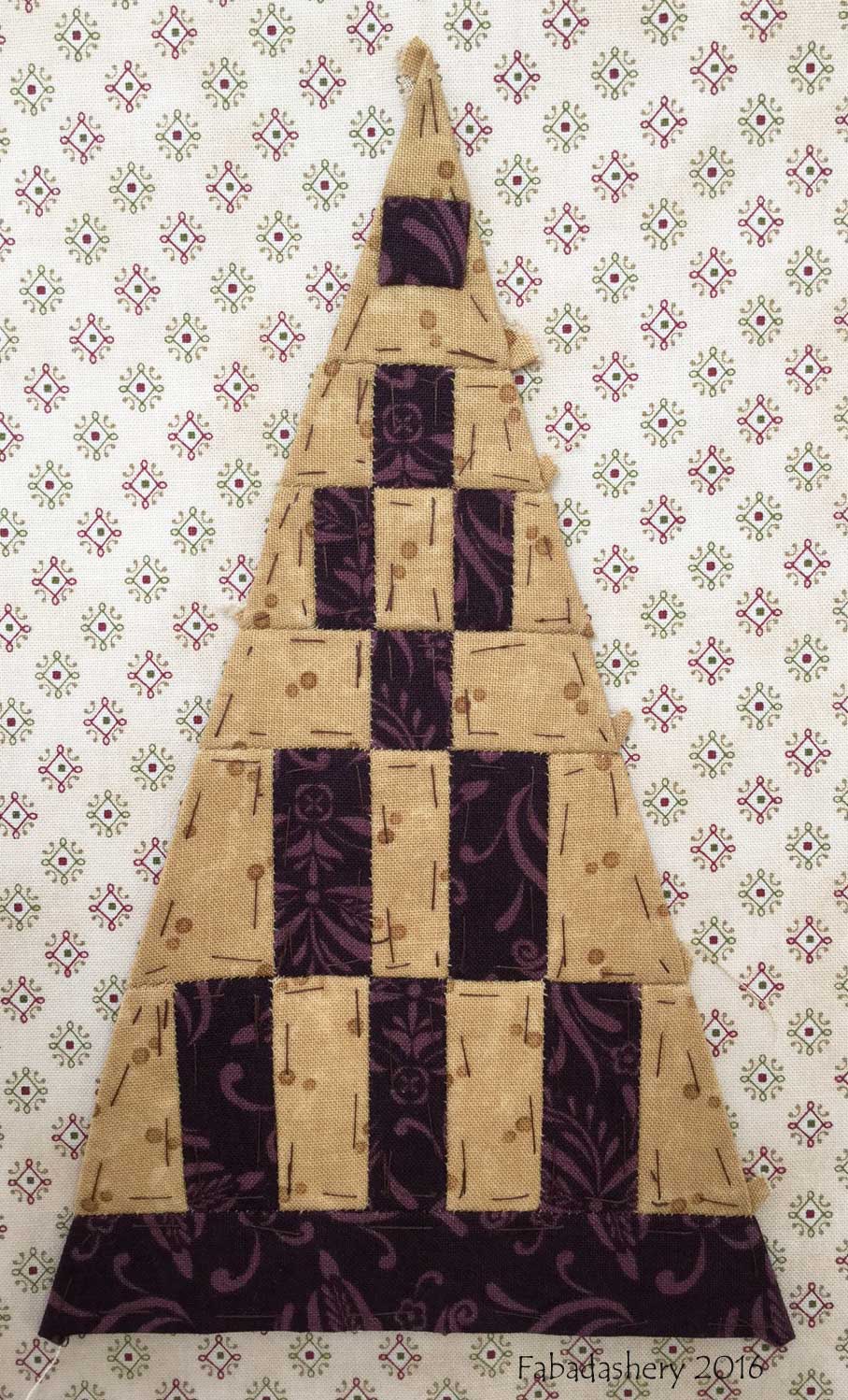 Fabadashery: Dear Jane Quilt - Border Triangle Block TR3 Checkerboard