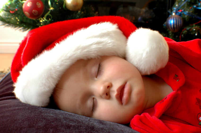 Bayi Lucu Dengan Pakaian Natal | Gosip Gambar