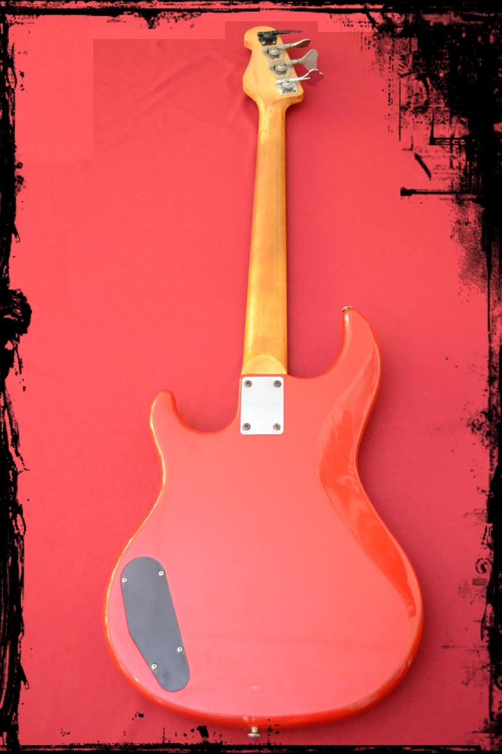 ICONS Music: (Sold!!) Yamaha BB300 Bass Guitar (Used)