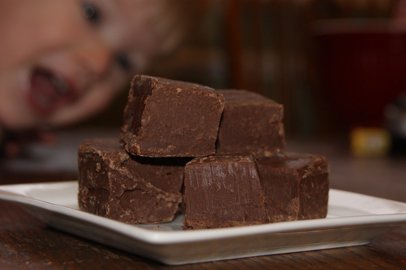 Raising Leafs: Tasty Tuesday: Chocolate Fudge