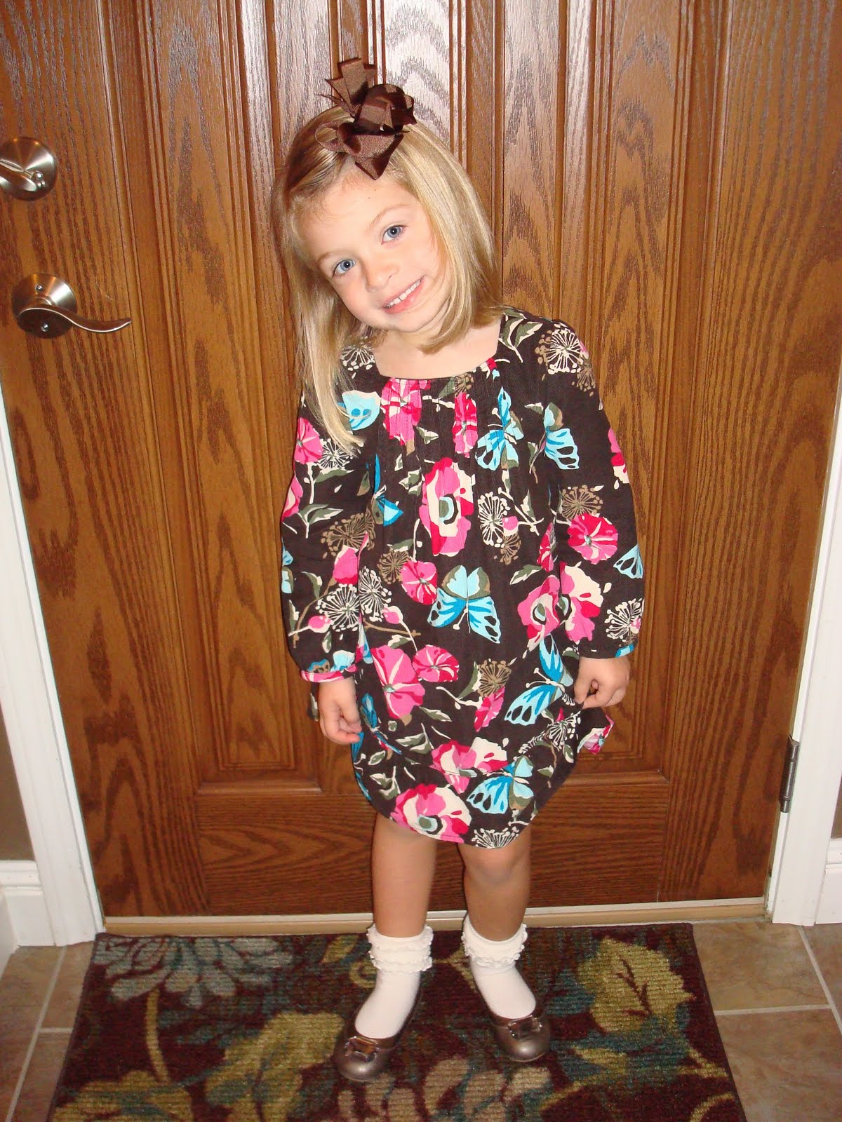 Precious girls: Class picture day for Adelyn @ preschool!