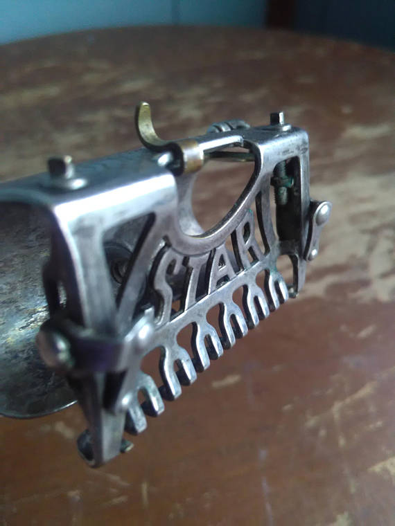 daily timewaster: Kampfe Brothers Star safety razor from 1901 - a work ...