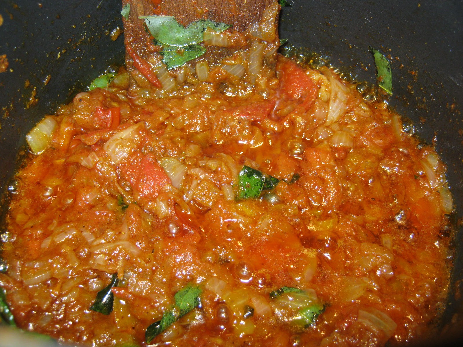 Sri's kitchen: Chepala Pulusu / Fish stew / Fish Pulusu
