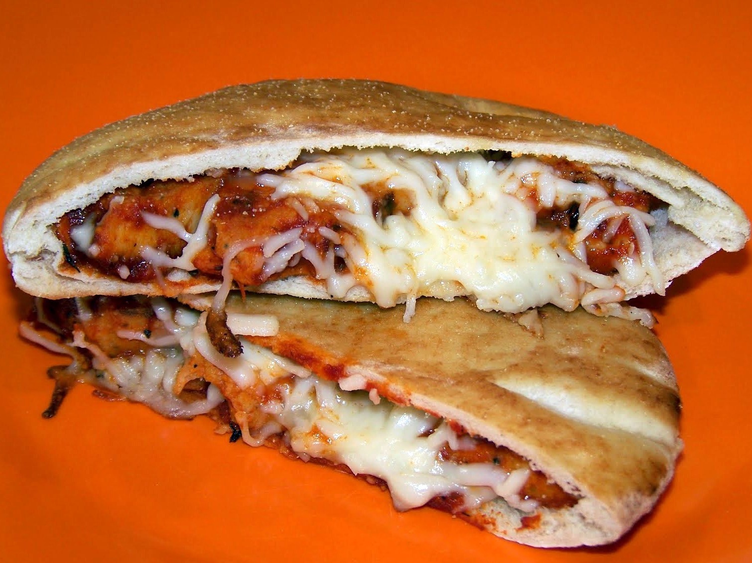 carolynn's recipe box: Easy Pita Pizza Pockets