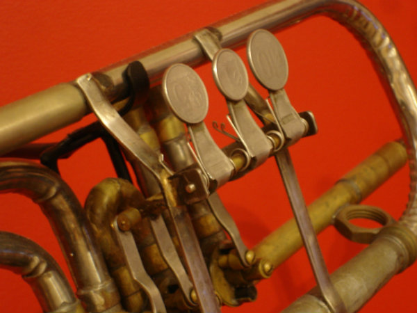 How to Recycle: Recycling Sound of Music "Landfill Harmonic"