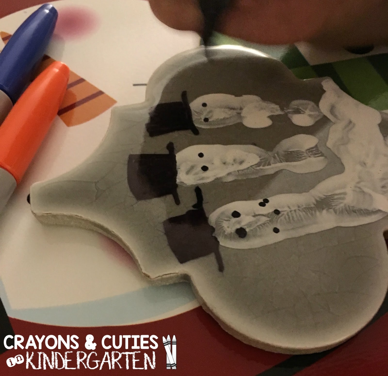 Crayons & Cuties In Kindergarten: Parent Gift- Snowman Ornament!