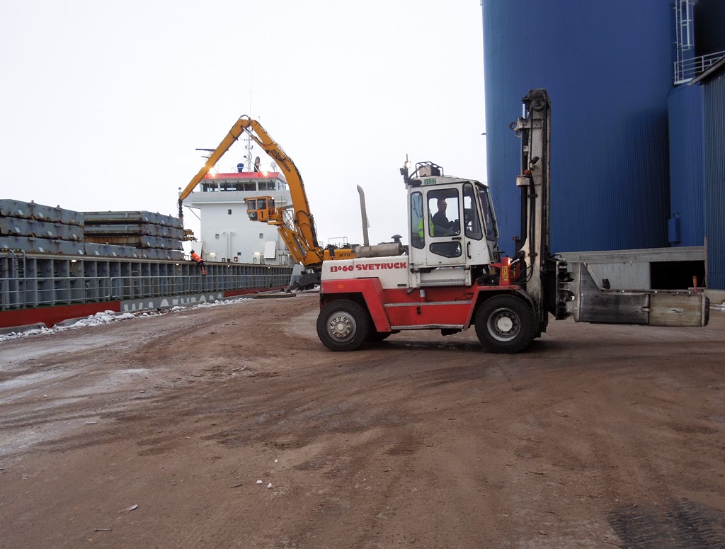 Karlsborgs Hamn: Brun kaj