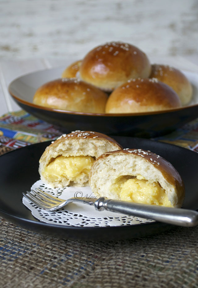 Adora's Box: CUSTARD BUNS