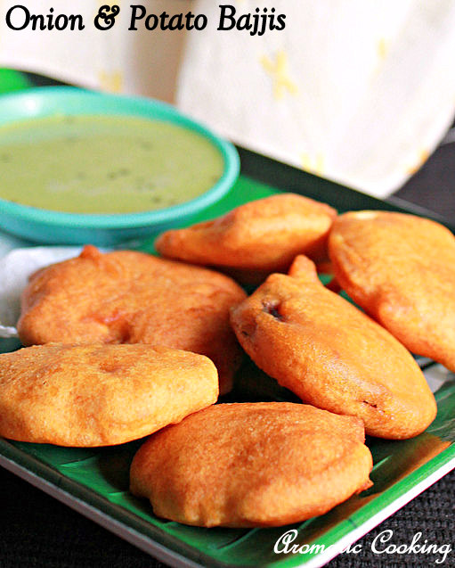 Aromatic Cooking: Onion And Potato Bajjis (Fritters)