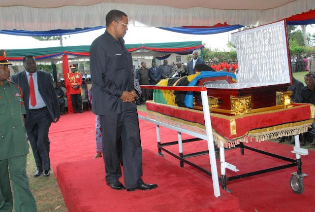 KISHINDO LEO: Buriani Luteni Jenerali Silas Mayunga