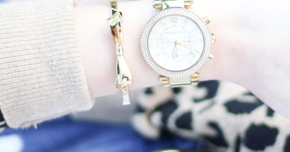 10 MUST-HAVE SPRING ACCESSORIES | A Classy Fashionista