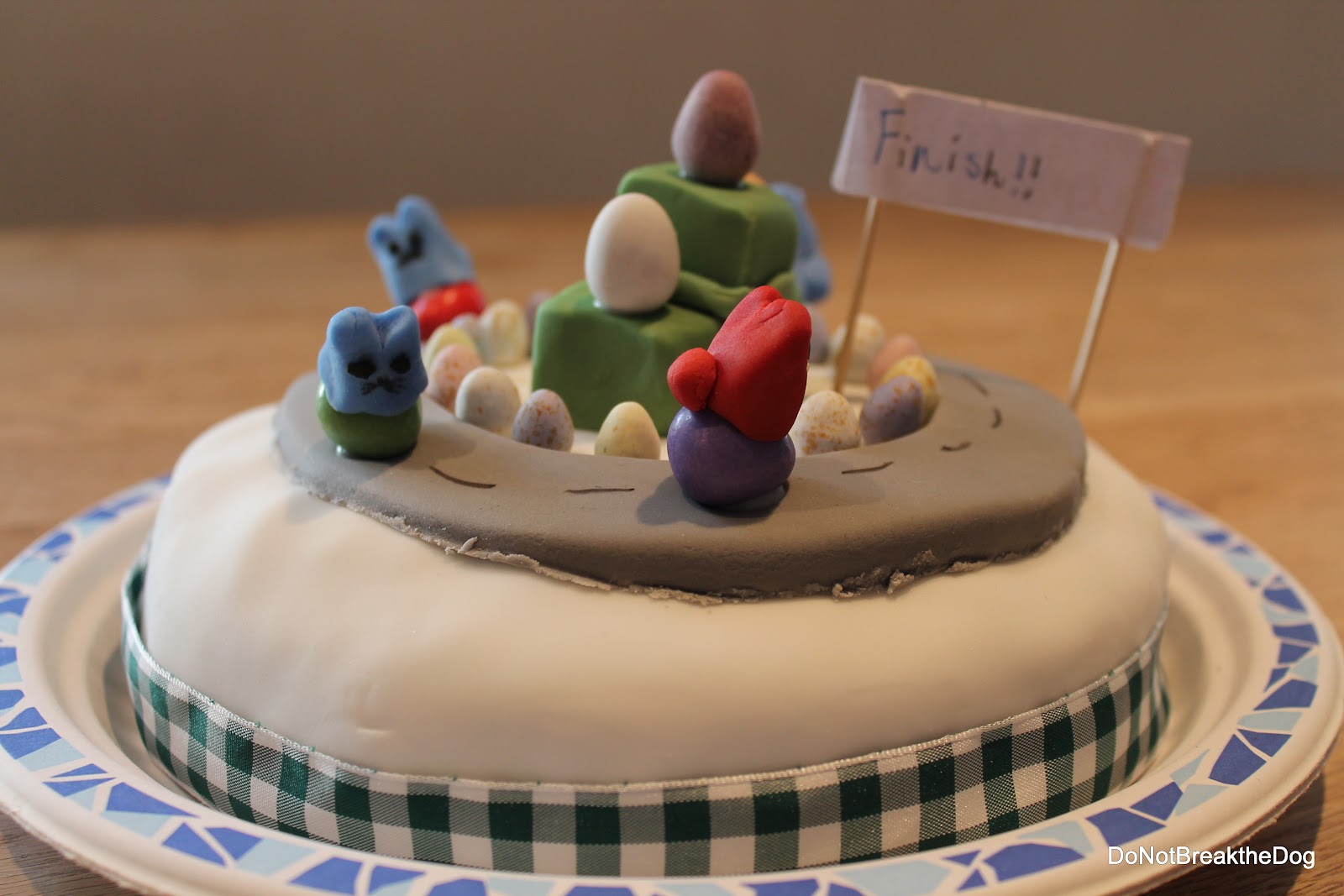 Do Not Break the Dog: It's Good Friday - Easter Cake Competition