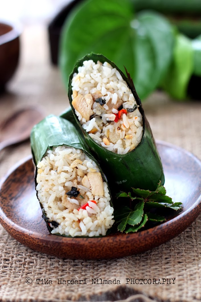 Cooking Chapter: Grilled aromatic rice wrapped in banana leaves