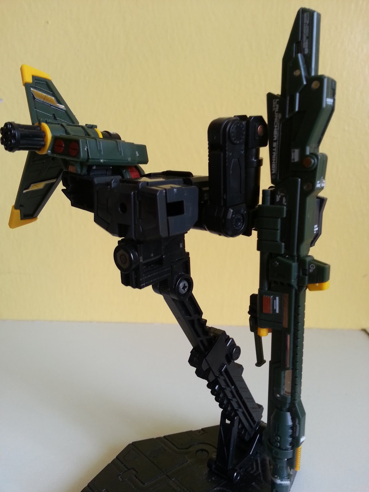 Lightning Quantum's Base: Review: RG 1/144 Lancher Strike / Sword ...