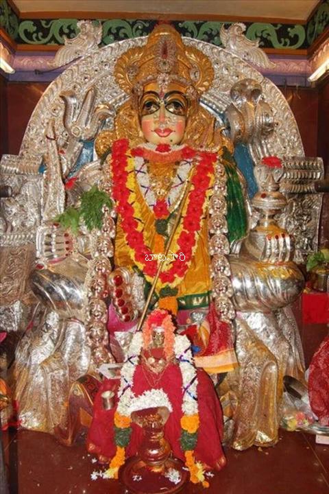:::royaltemplesofksr:::: SRI MAVULLAMMA TEMPLE-BHIMAVARAM