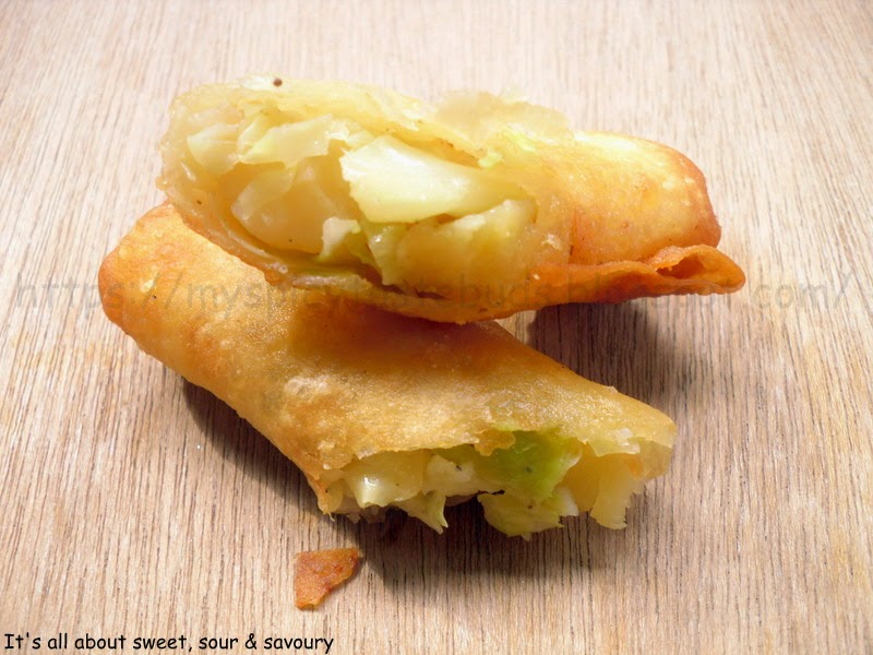 My Spicy Taste Buds: Cabbage & Potato Spring Rolls