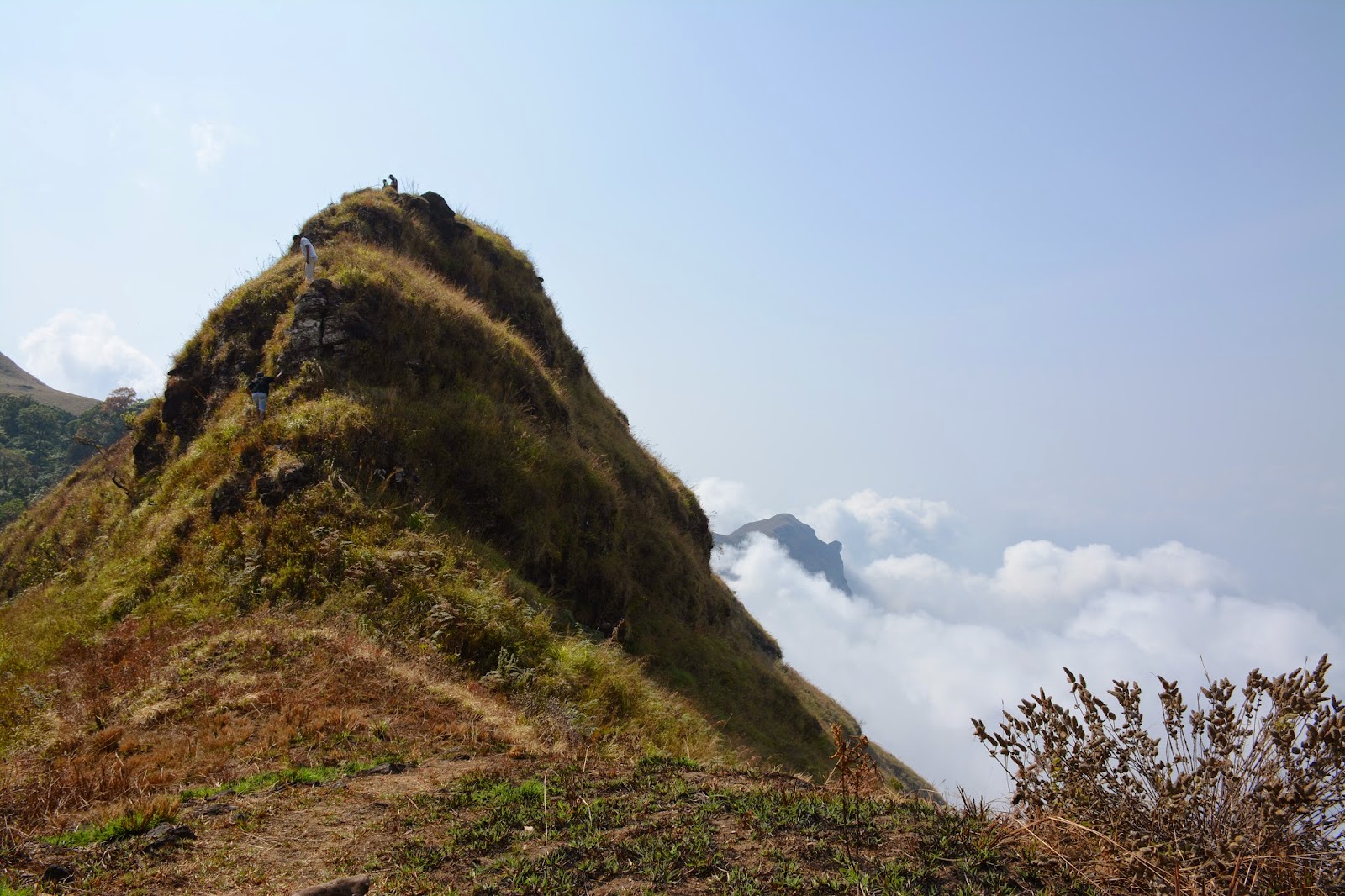 Our Travel Tales: Trek to Ballarayanadurga Fort