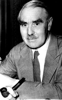 Famous Pipe Smokers: 06/21/12