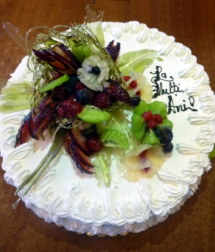 Gastronomia, o arta: Sugestii pentru un tort cu fructe savuros