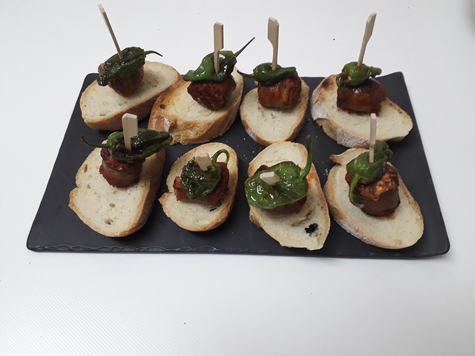 COCINA MACALIS: PINCHOS TOMATE CHERRY Y DE CHORIZO