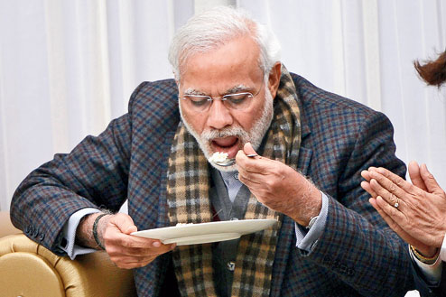 Narendra Modi is a Left Hander - Republic