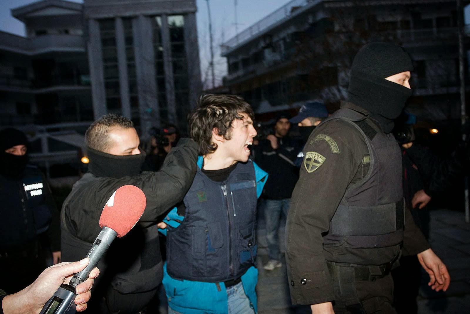 ΑΥΤΑ ΕΙΝΑΙ ΤΑ ΜΠΟΥΜΠΟΥΚΙΑ ΤΗΣ ΣΧΟΛΗΣ ΜΩΡΑΪΤΗ: ΕΒΓΑΛΑΝ ΑΝΑΚΟΙΝΩΣΗ ΓΙΑ ΝΑ ...