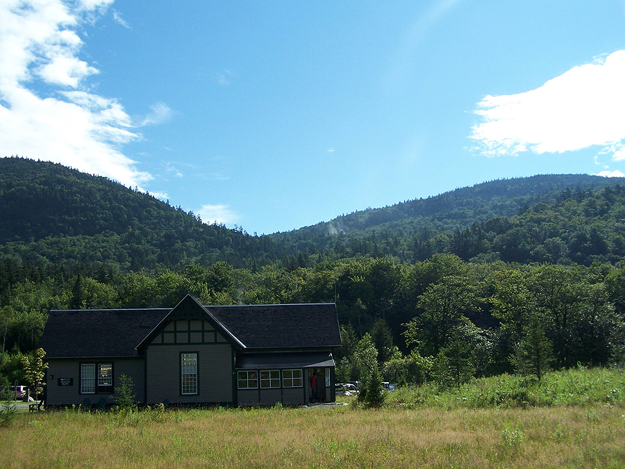 Hiking in the White Mountains: Willey Range with Lee and Dion