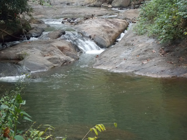 Tamilnadu Tourism: Kumbhavurutty Waterfalls, Achankoil, Kollam, Kerala