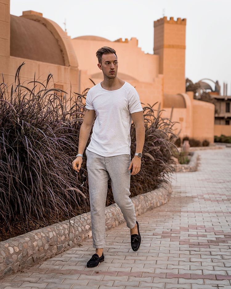 How to casual dress up to look more sharper