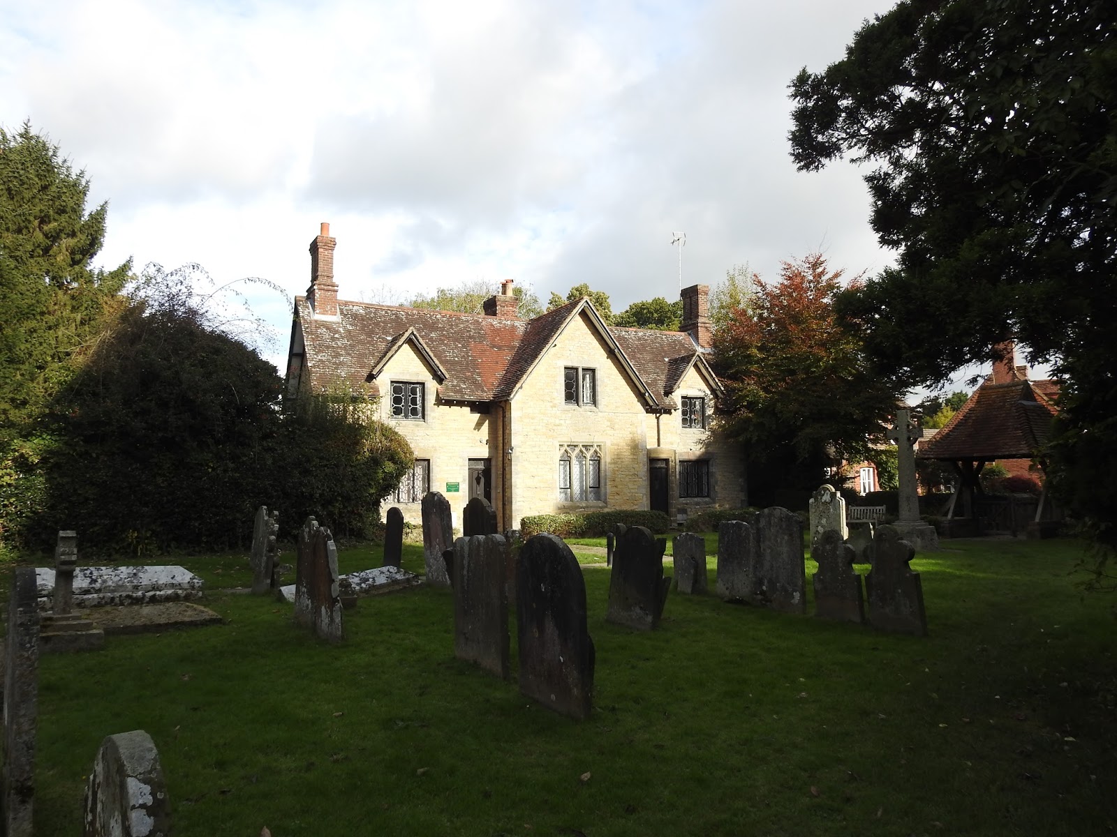 Crawley Old Town: SIX PICTURES: Church Cottage, Ifield
