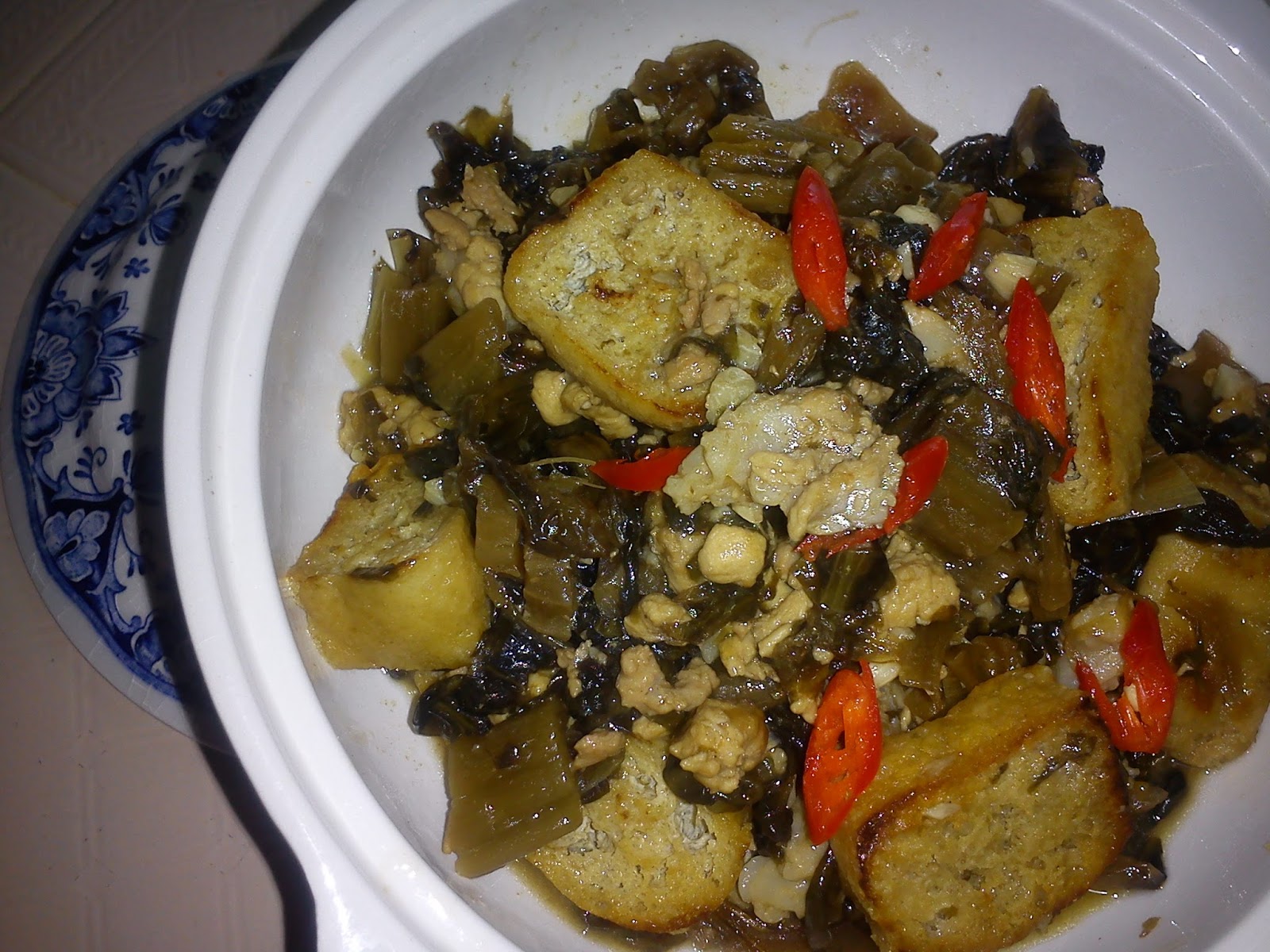 Cooking Pleasure: BRAISED TAUPOK WITH MEI CAI