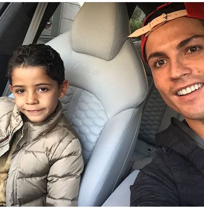 Baloogg's Blog : Cristiano Ronaldo and his son hang out for easter ...
