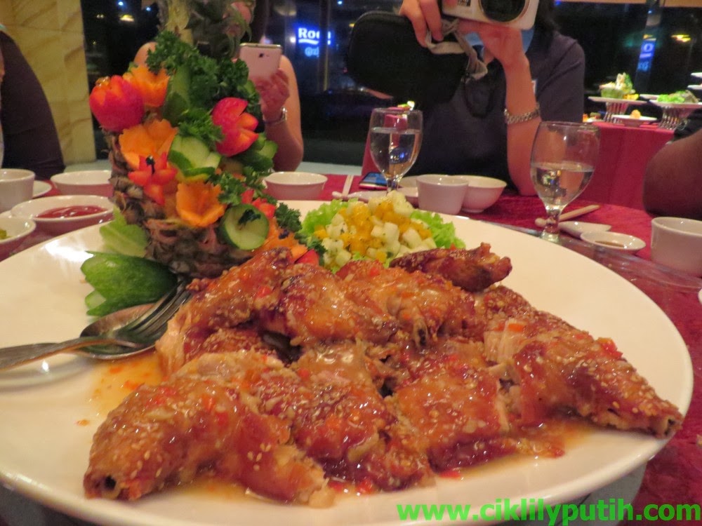 CikLilyPutih The Lifestyle Blogger: Chinese New Year Reunion Buffet ...