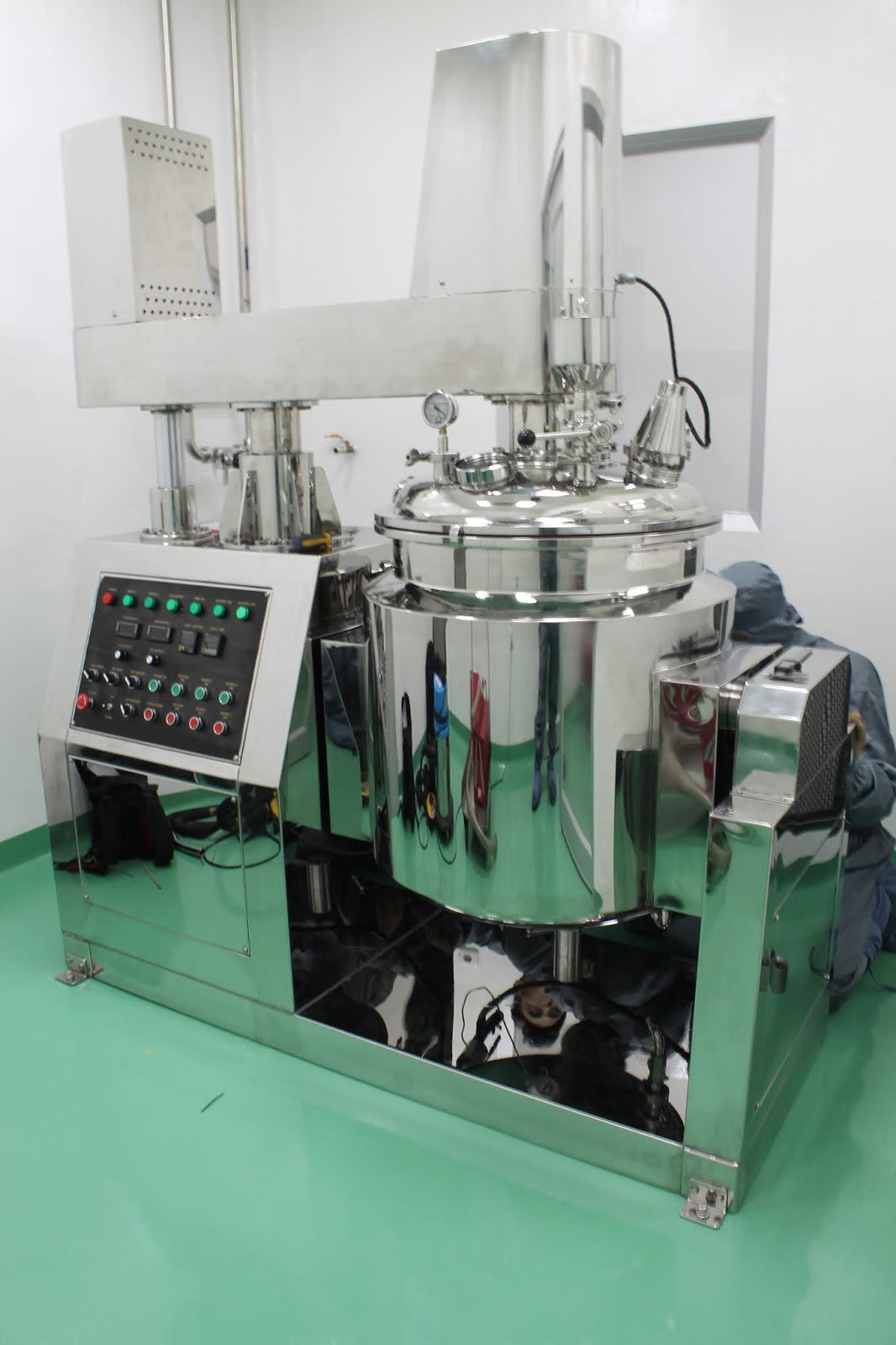 MESIN FARMASI: HARGA MIXER CREAM SALEP 60 KG