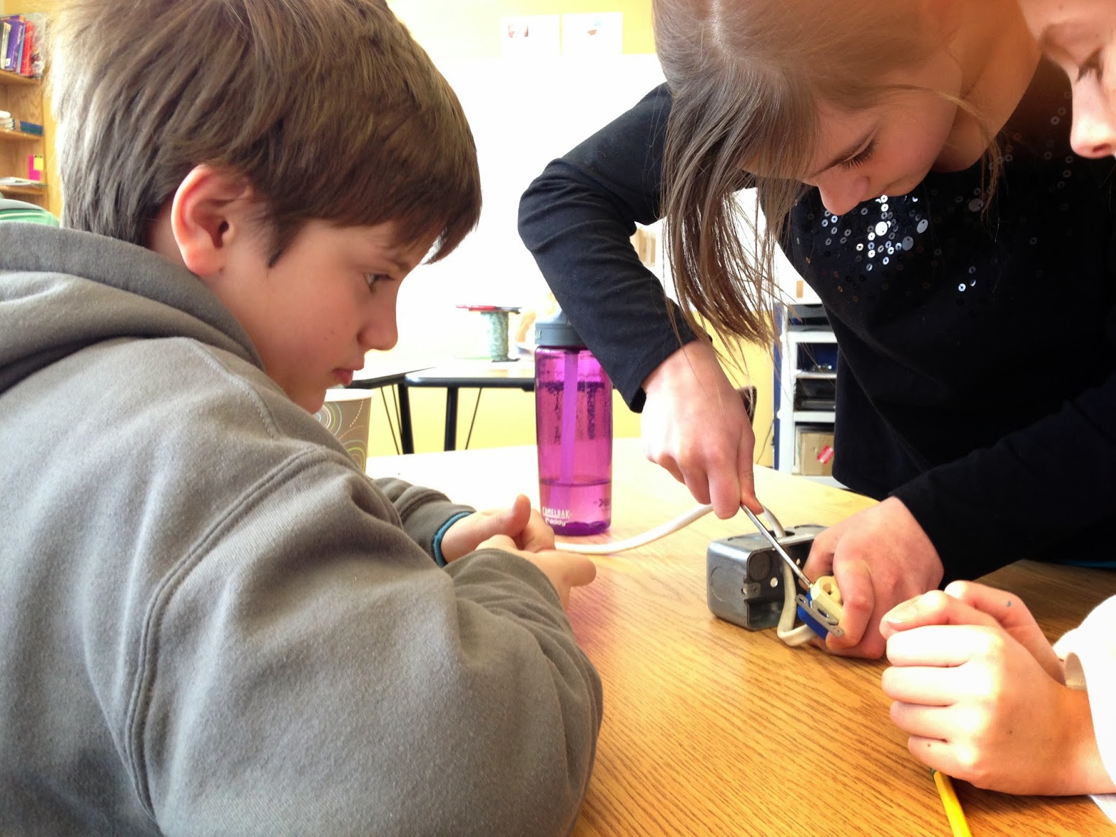 Jason's Class S-K Archive : STEM: Learning about circuitry and wiring
