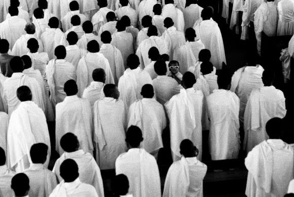 METRONOME: the B&W imagery of Pierrot Men