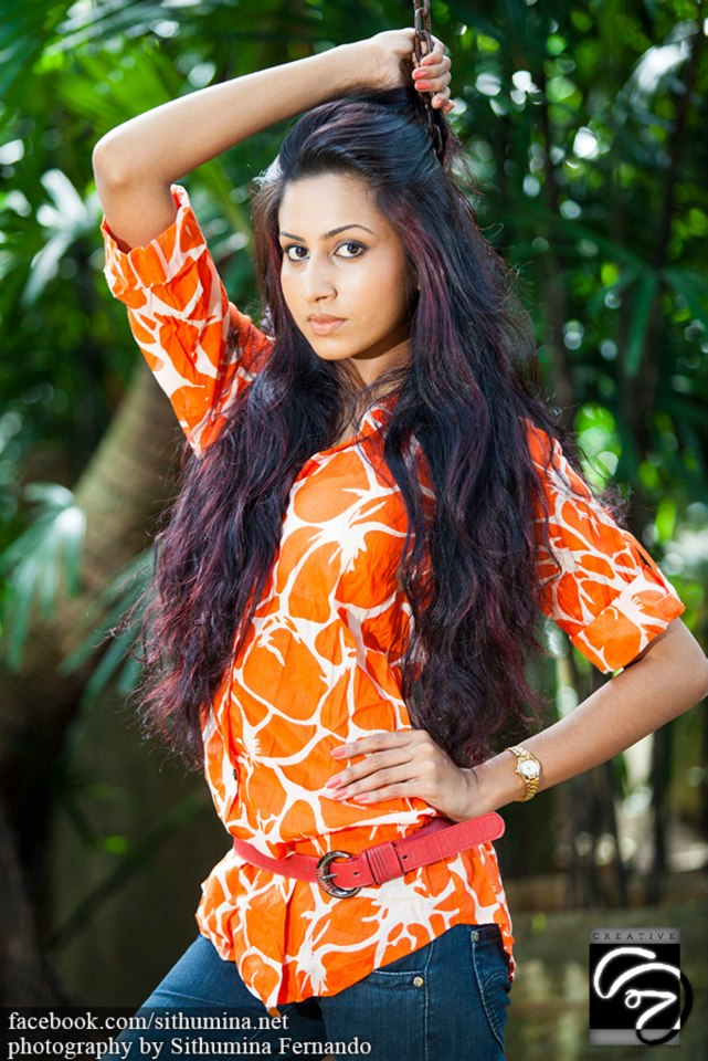 Sri Lankan Up Coming Model Amanda Silva - Hotoimage