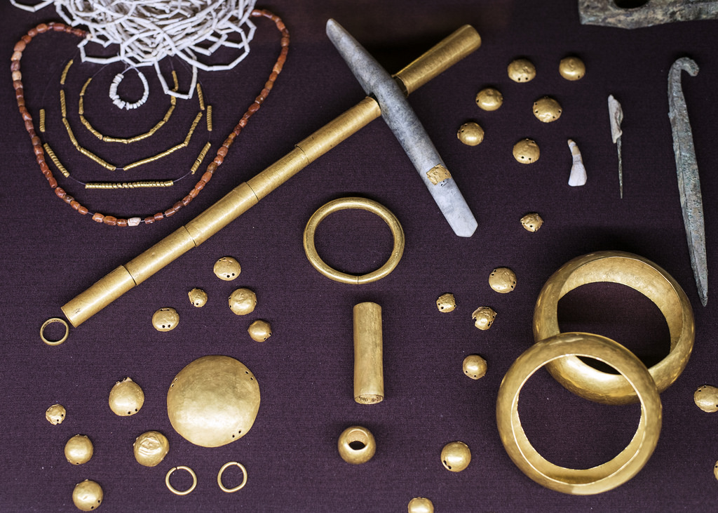 Realms Of Gold The Novel: The Varna Gold Treasure