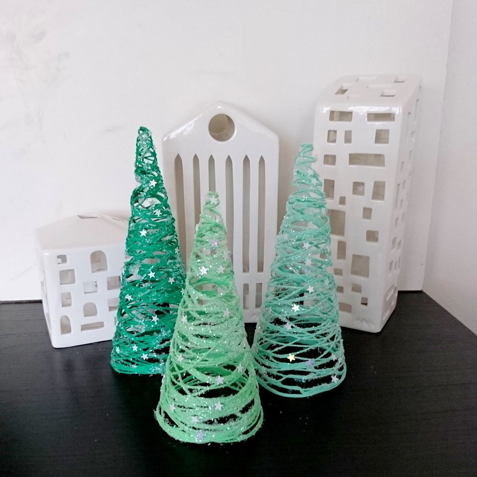 Juletræer - DIY - kreativ med børn - Home by Bianca